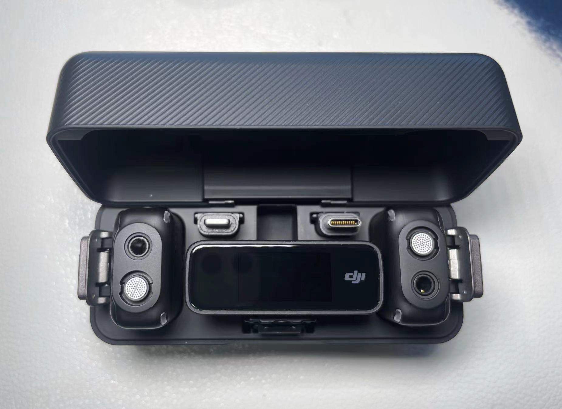 大疆DJI Mic一拖二小蜜蜂，小尺寸无线麦克风 Action2/OM5配件 | 咔么租赁—影视器材租赁平台,租单反相机,出租摄像机,镜头租赁 ...